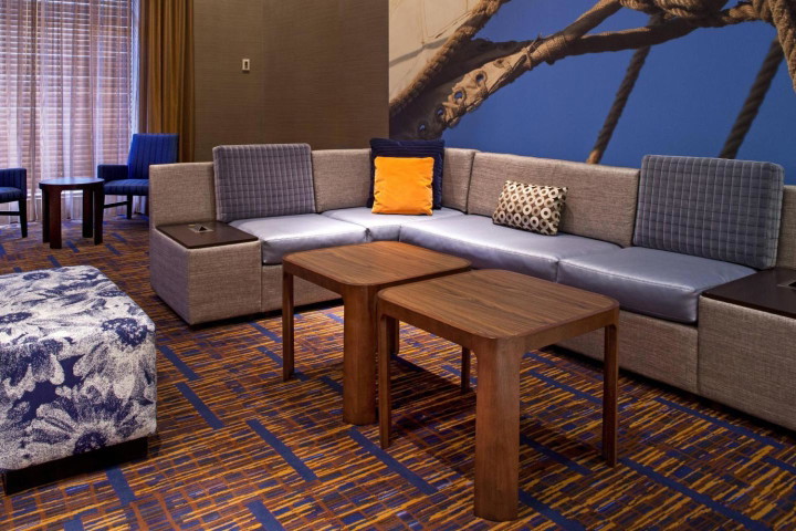 Courtyard By Marriott Baltimore Downtown Inner Harbor - Baltimore