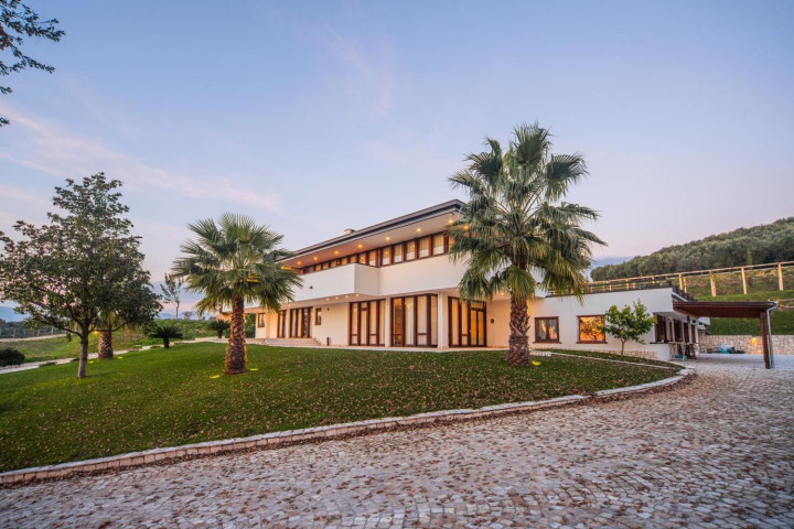 Aria - Villa Di Campagna - Battipaglia