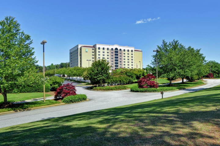 Embassy Suites Greenville Golf Resort & Conference Center - Piedmont, SC