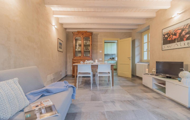 Del Duca Apartment - Varenna