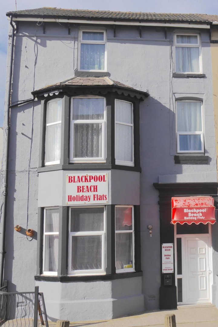 Blackpool Beach Holiday Flats - Lytham St Annes
