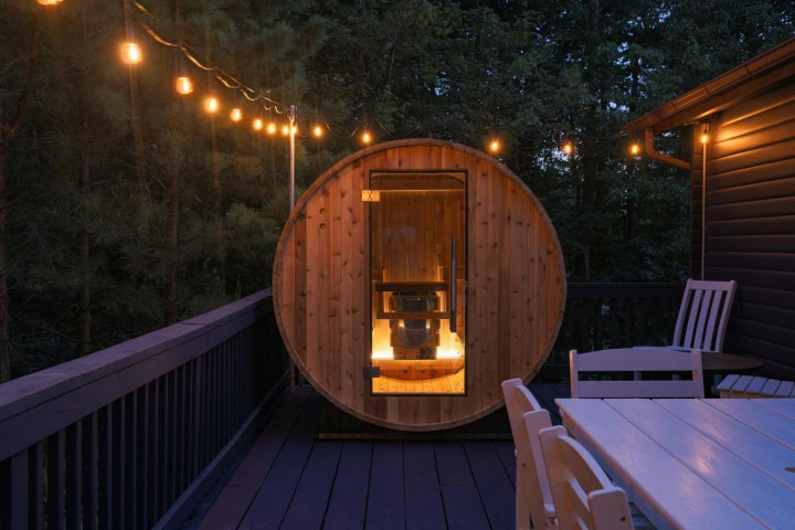 Iconic Chalet With Sauna, Hot Tub, Fire Pit, Plunge - West Virginia