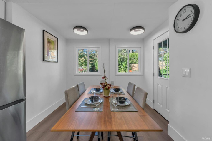 Cozy Four Bedroom House In Vancouver West - Vancouver