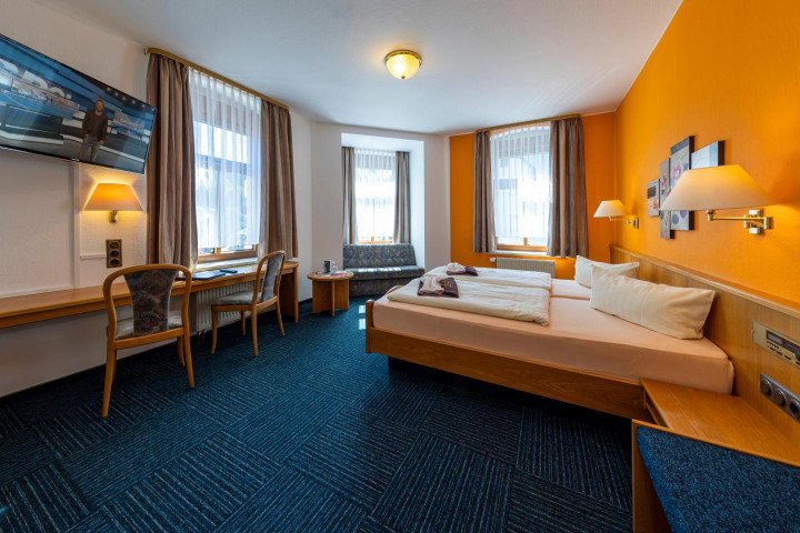Hotel Zur Post - Auerbach