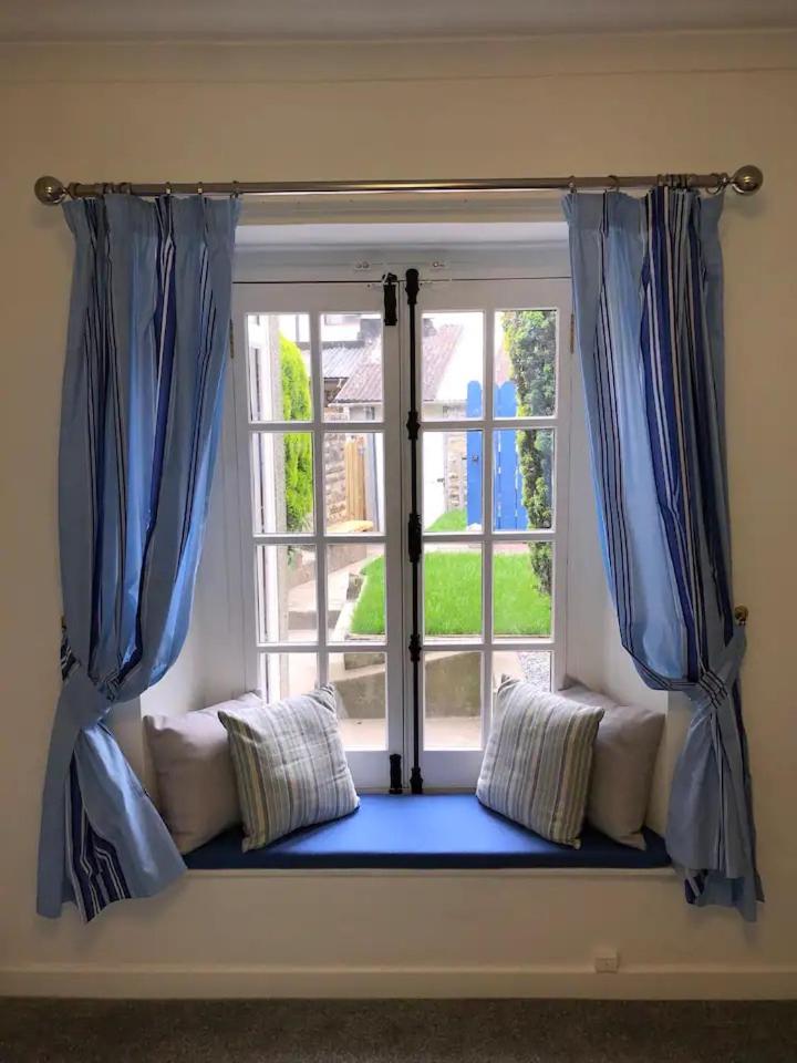 The Retreat @ The Old Smithy, Colebrook Village - Plymouth