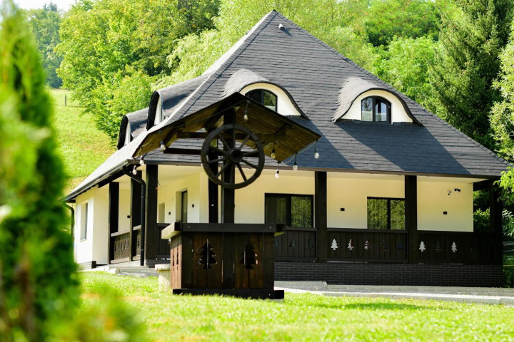 Casa Dintre Dealuri - Câmpulung Moldovenesc