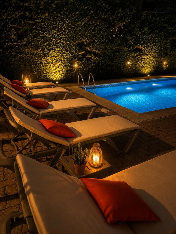 Hotel Cayrons Vence & St Paul De Vence - Villeneuve-Loubet