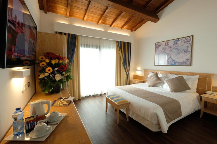 Hotel Orologio - Феррара