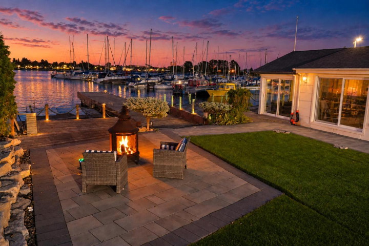 Lake Ontario Waterfront Retreat - Private Dock - Pickering