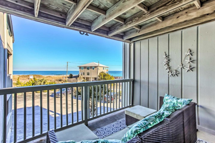 Condo W/ Pool Access - Walk To Beach! - Carolina Beach, NC