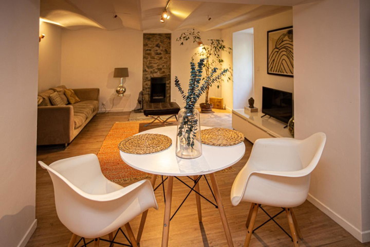 Beautiful Converted One Bedroom Apartment - Département Aude