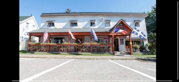 Auberge Restaurant Du Monde - Laurentides