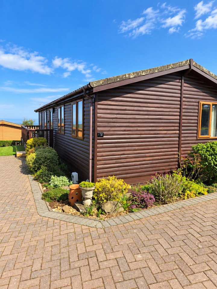 3-bed Ocean View Lodge - Parking & Terrace - Barnstaple