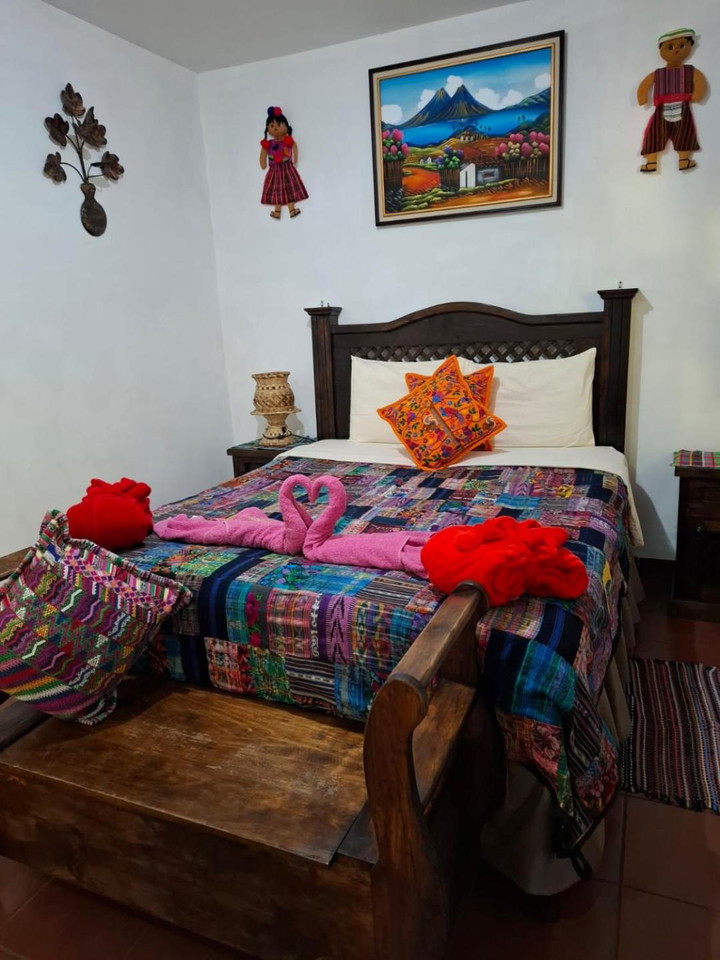 Francisco's Rest House Hotel - Guatemala