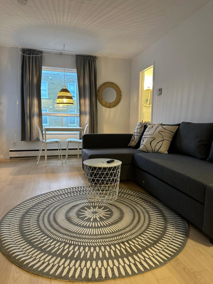 Petit Hôtel Limoilou Studio B - Cozy Et Central - Québec City