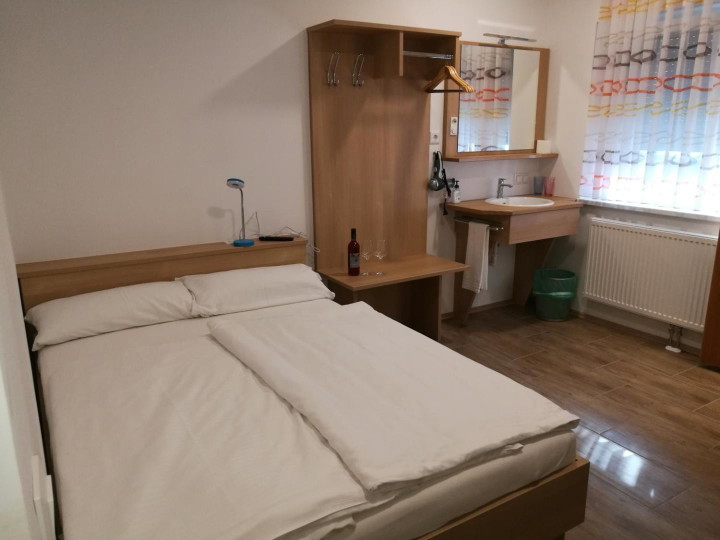 Dorf-zimmer Mirth - Szentgotthárd