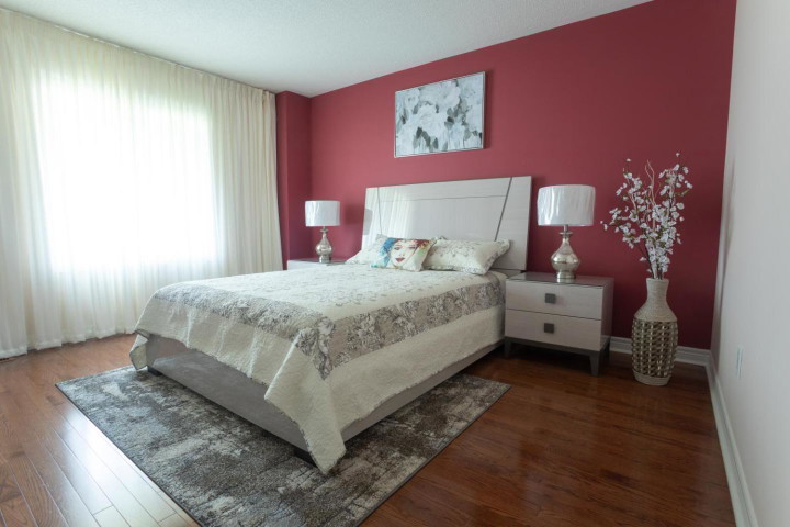 Main Floor Luxury Apartment - Toronto