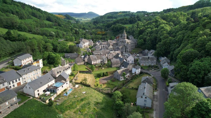 Tulipe, Appartement 5 Personnes, Entre Sancy Et Volcans D'auvergne - Murol