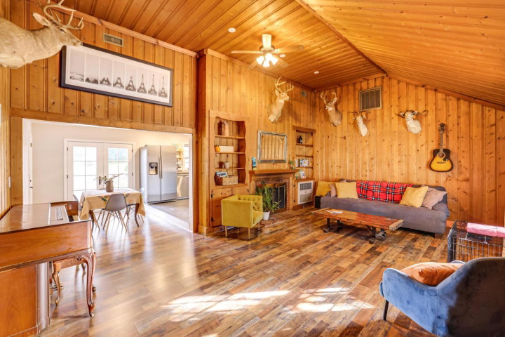 4 Mi To Dtwn: Home W/ Fire Pit In Greenville - Travelers Rest, SC