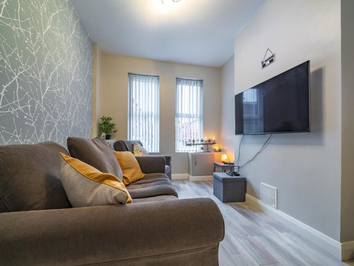 Lovely 2br Terrace House Ormeau Park Area - Pass The Keys - Belfast