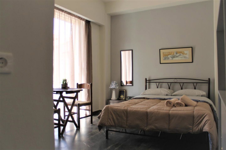 Central Guest Room - Greece