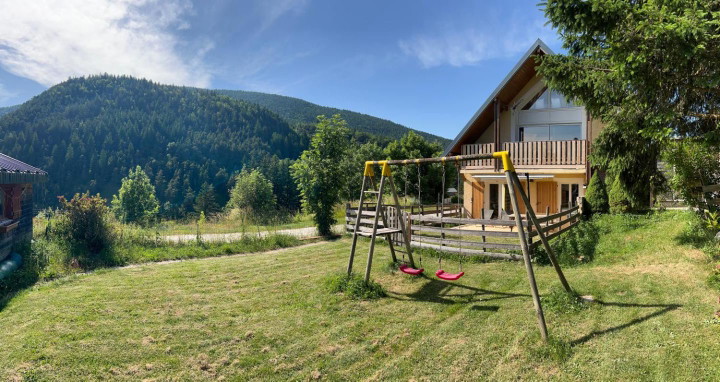 Chalet De Montagne Villard De Lans - 2 Logements Indépendants - Rez De Jardin & Duplex - Massif du Vercors