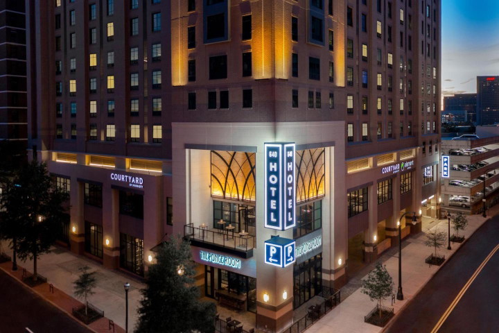 Courtyard By Marriott Atlanta Midtown - Atlanta, GA