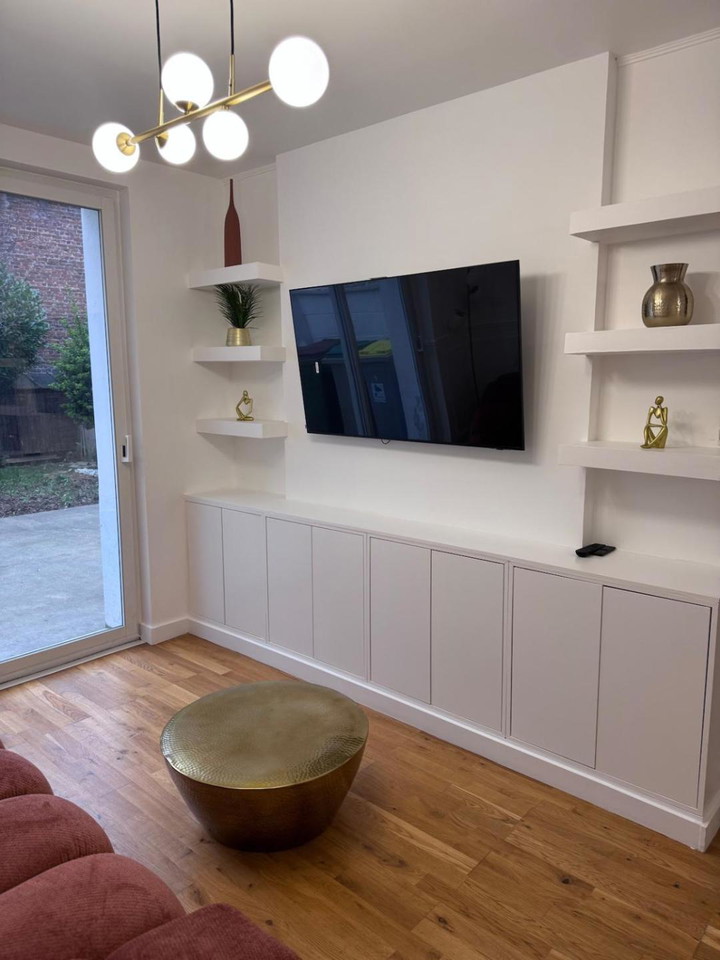 Stylish Family House - 6 Bedrooms - Calais