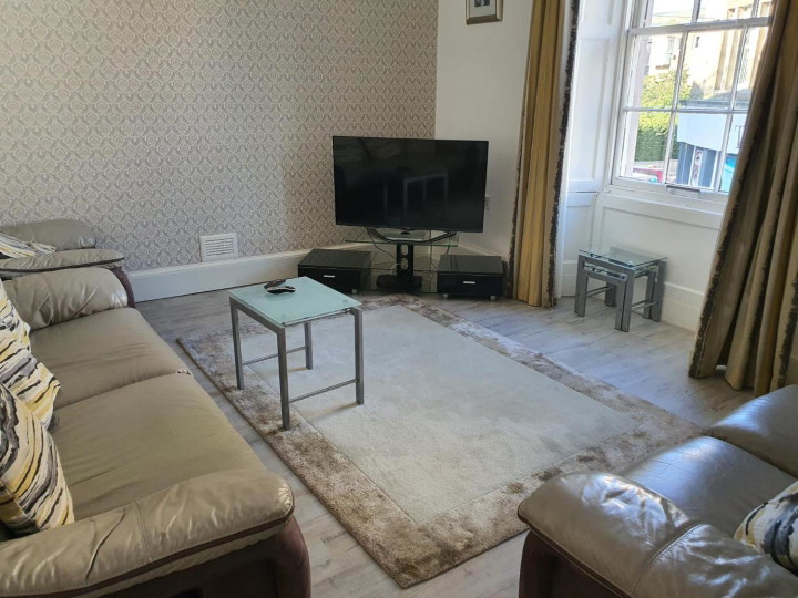 Market Street Flat - Melrose