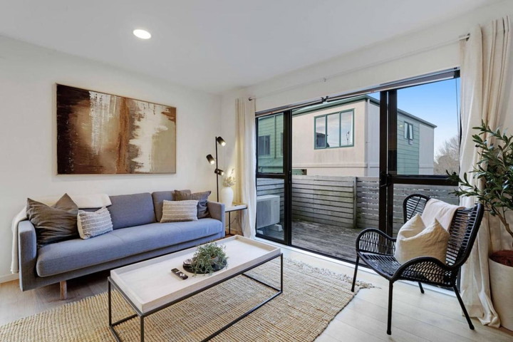 Vibrant Family 2br Townhouse With Air-con And Deck - Auckland
