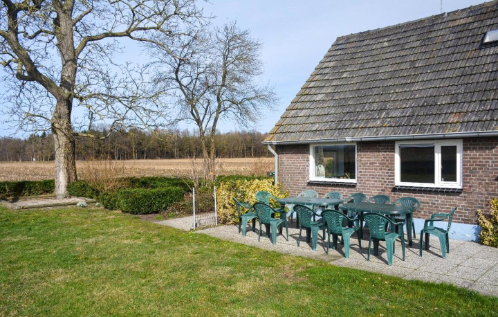5 Bedroom Nice Home In Schalkhaar - Deventer