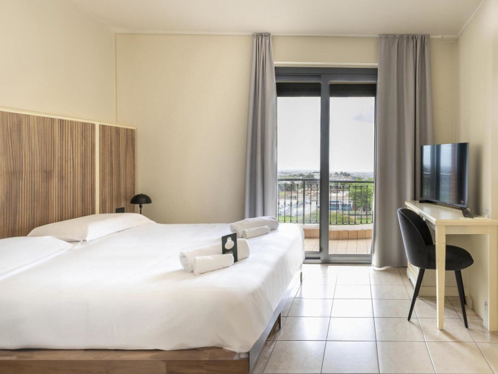 B&b Hotel Pomezia Cortese - Pomezia