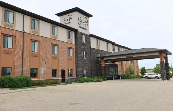 Sleep Inn & Suites Oregon - Madison - Wisconsin
