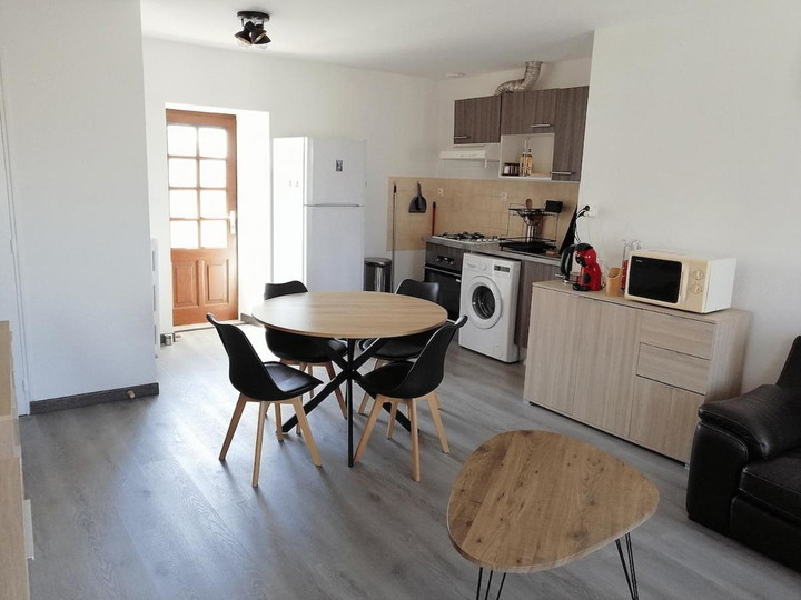 T3 Cosy Avec Grand Balcon - Cantal