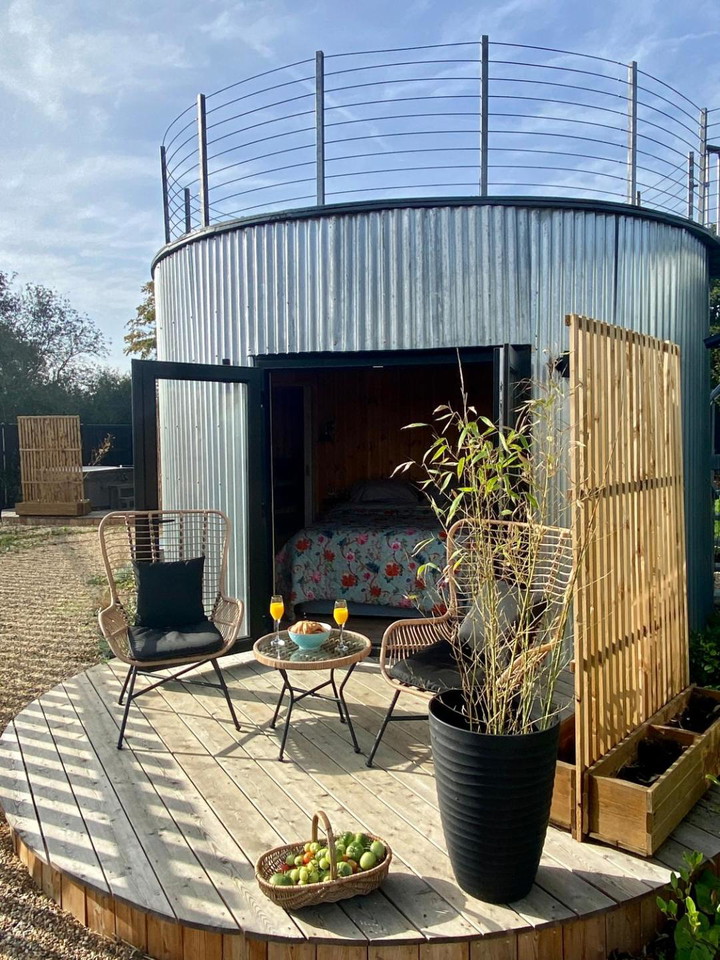 Silo Blue - London Stansted Airport (STN)