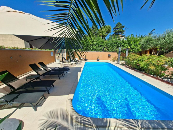 Family Apartment Oros Medulin, With A Pool, Ggl - Medulin