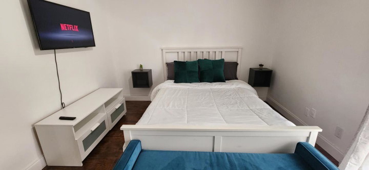 Perfect Location! Queen Room Near Malls, Dining & Stores! - 佛羅里達