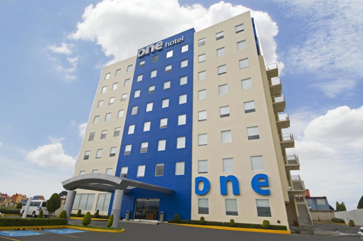 One Toluca Aeropuerto - Metepec