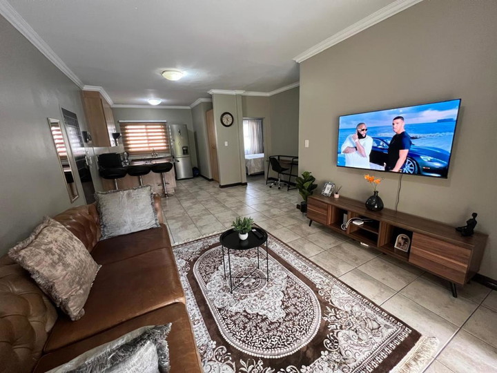 Modern Family & Group Apartment Near Gallagher Convention, Mall Of Africa Area And Gautrain In Midrand - Midrand