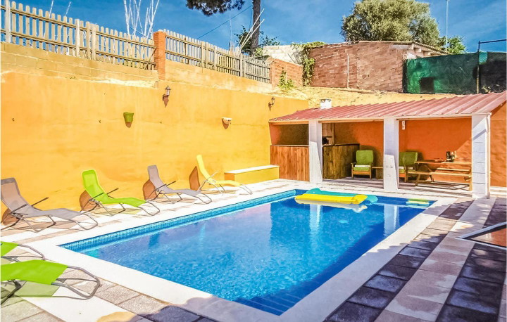 Lovely Home In Maçanet De La Selva - Costa Brava