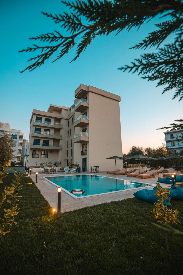 The Blue Wave Hotel - Himarë