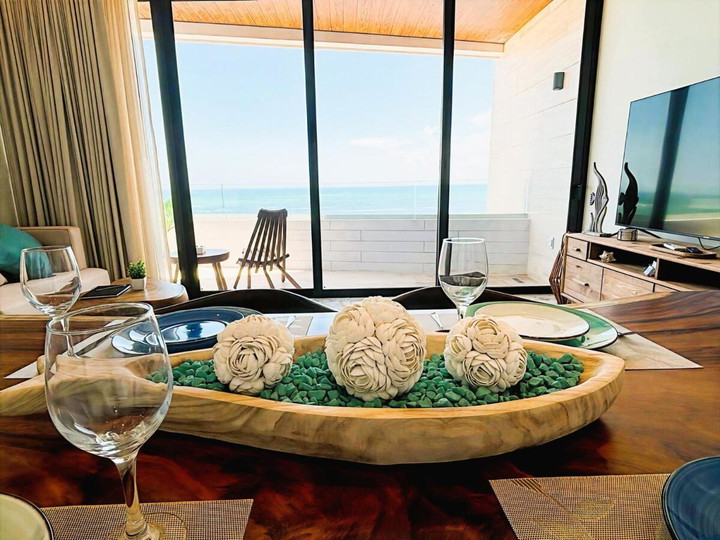 Beachfront 2br 2ba Condo W Balcony, Ocean Views - Puerto Morelos