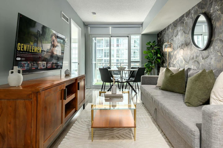 Premium Cityplace Condo King Bed Balcony - Toronto