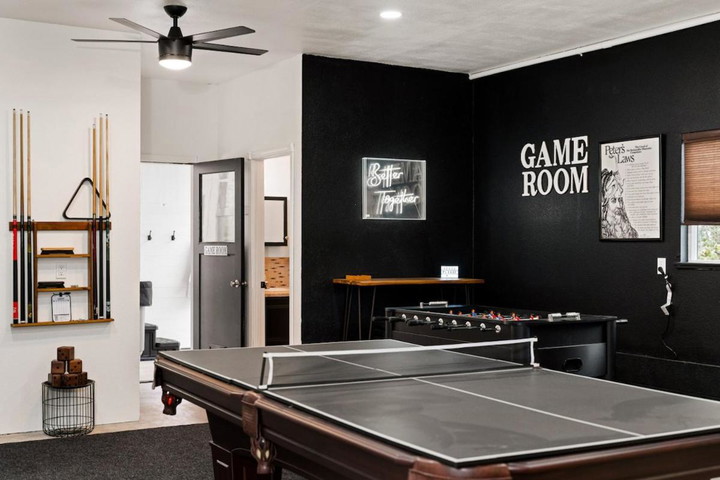 Pacific Landing - Coastal Retreat With Sauna, Hot Tub & Game Room - Brookings, OR