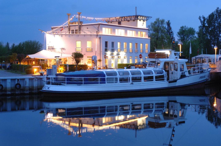 Hafenhotel Pommernyacht - Ueckermünde