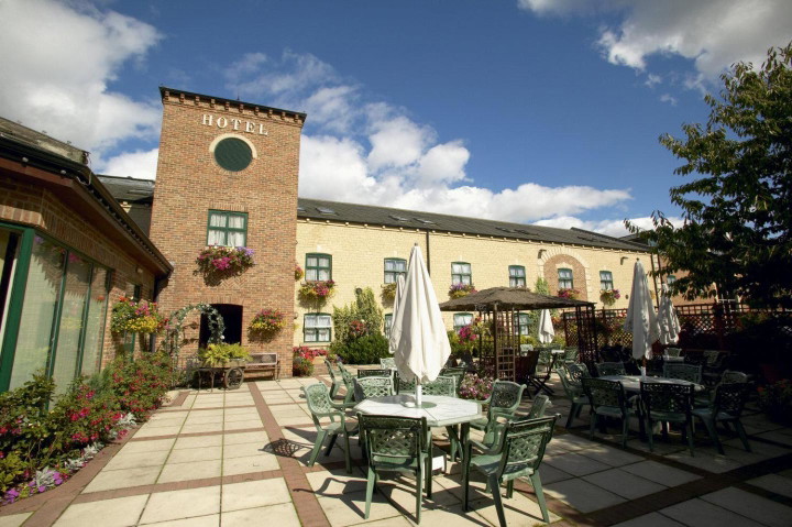 Corn Mill Lodge Hotel - Bradford
