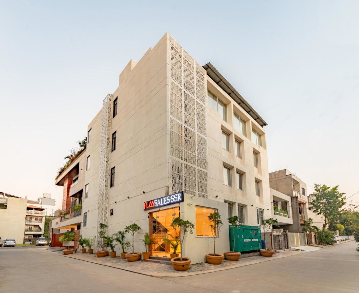 Playsales Ssr - Vijay Nagar