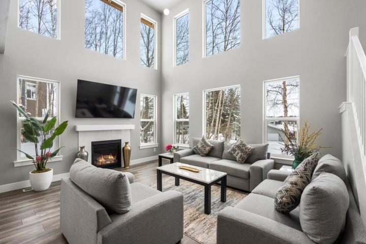 Single House 1- Beautiful- Peaceful-4beds 3baths- Sleeps 12 - Anchorage, AK