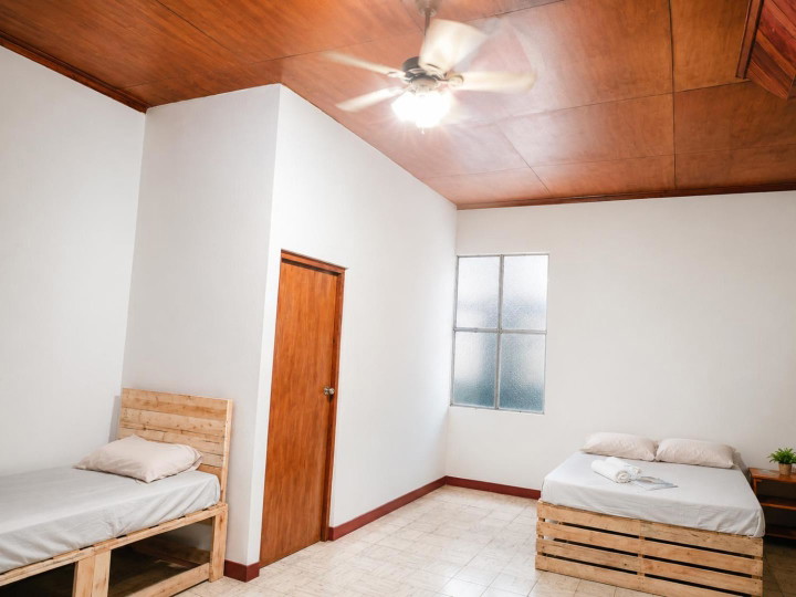 Casa Mundo Verde - Local Hostel - Nicaragua