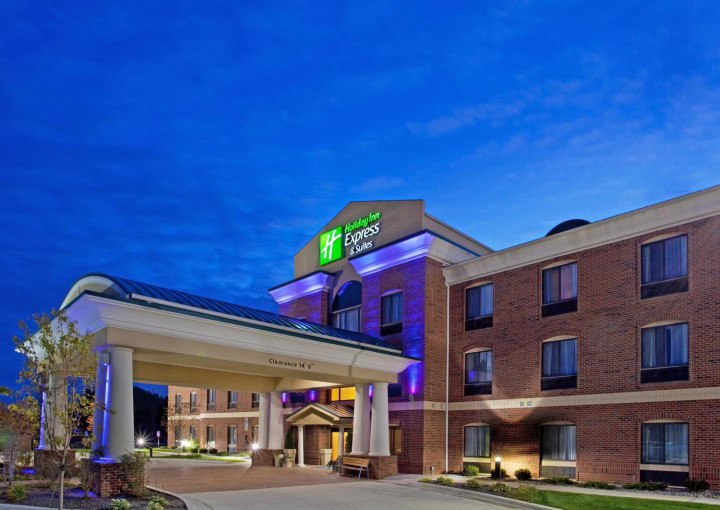Holiday Inn Express Hotel & Suites Chesterfield - Selfridge Area By Ihg - Warren, MI